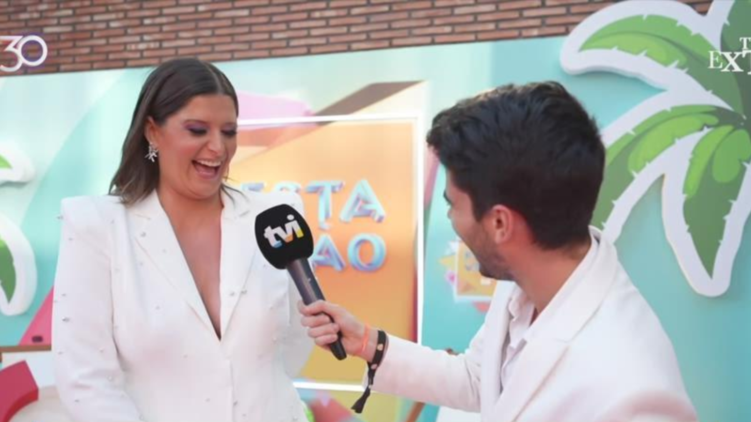 Maria Botelho Moniz aparece na televisão após nascimento do filho - On fm